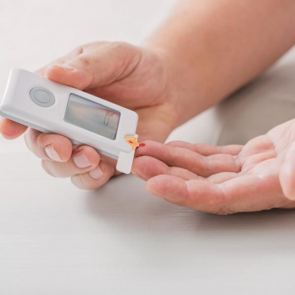 Abscesso anorretal: causas, sintomas e tratamento (com fotos)